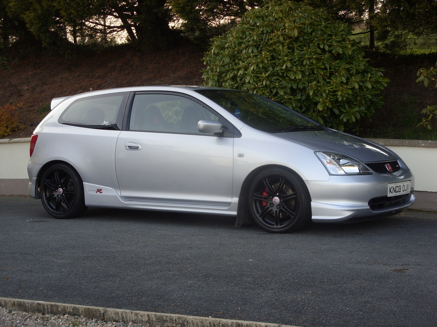 best colour for satin silver!?!?! - Wheels / Tyres / Brakes & Pads ...