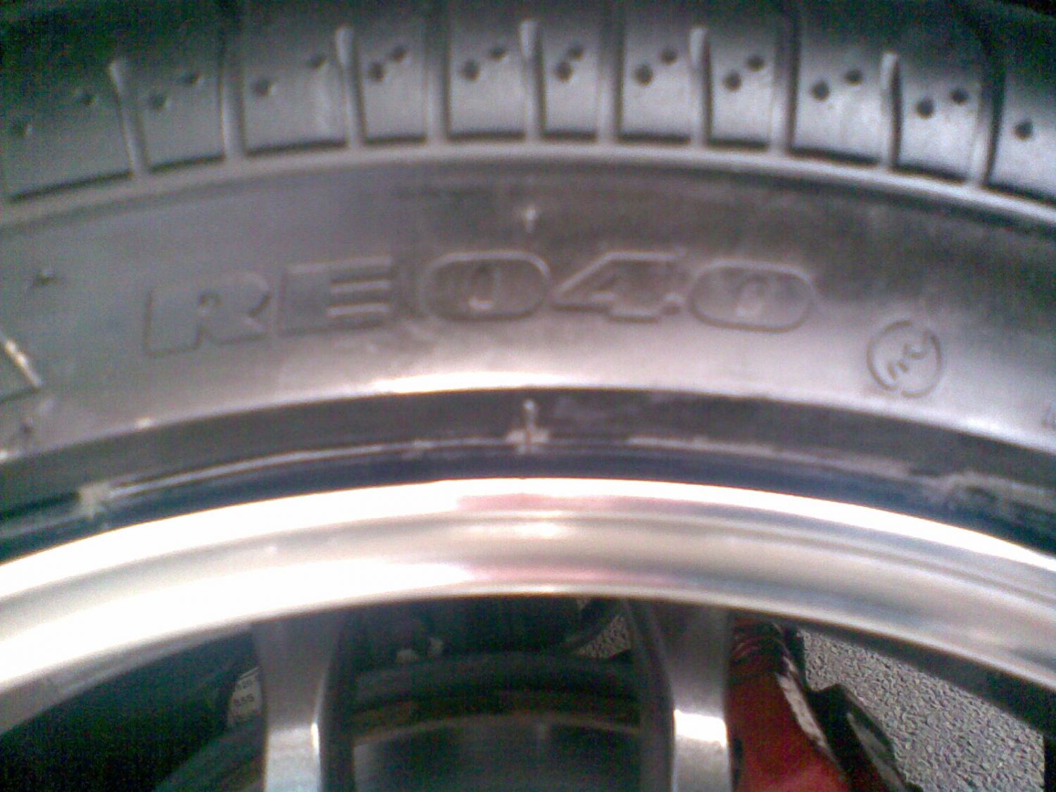 Bridgestone RE040 - with rim protector - Wheels / Tyres / Brakes & Pads ...